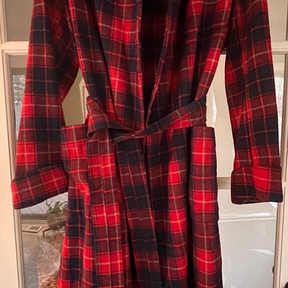 Pendleton | Other | Vintage Pendleton Wool Robe Plaid Red Navy Blue ...